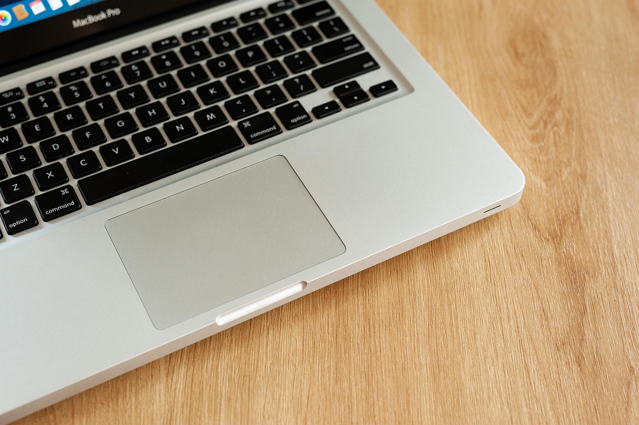 Laptop Buying Guide for Students: How to Choose the Right Laptop for ...